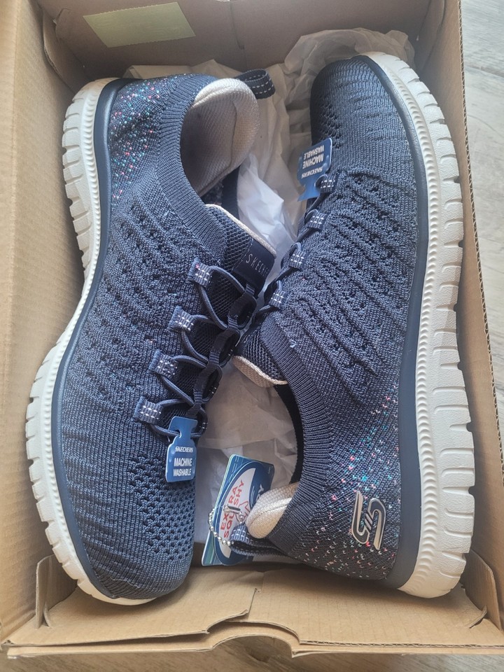 SKECHERS Women's Virtue Show Runner Slip On Sneaker shoe navy blue 8 ...