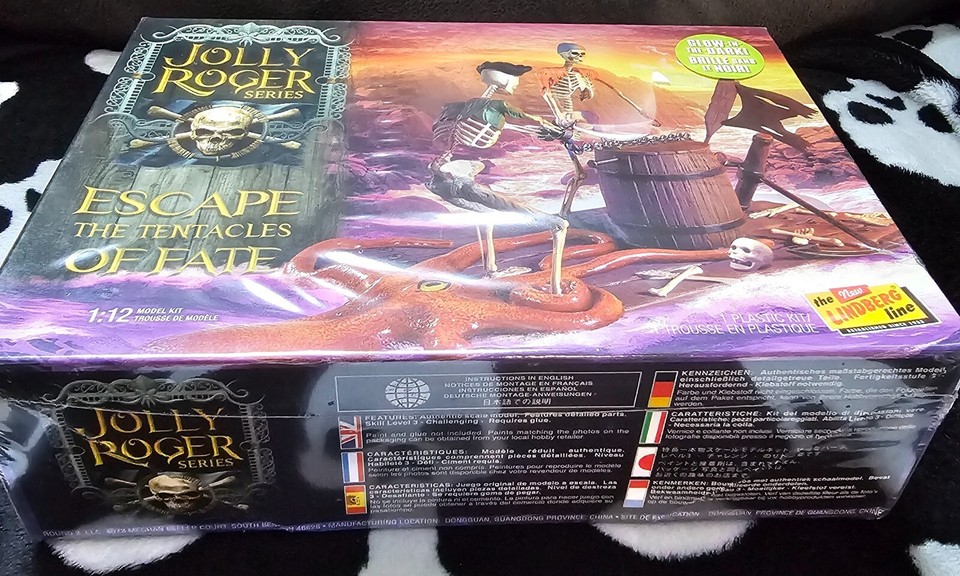 Lindberg 1:12 Jolly Roger Series Escape the Tentacles of Fate Model Kit ...