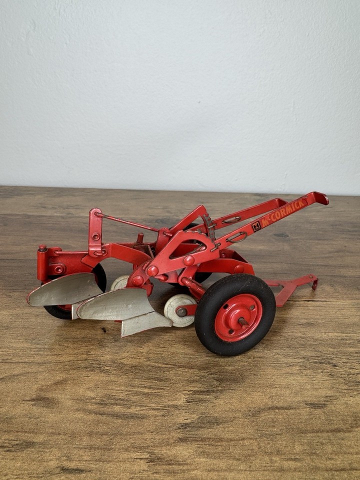 International McCormick 2 Bottom Plow 1950s Rubber Tail Weel NICE ...