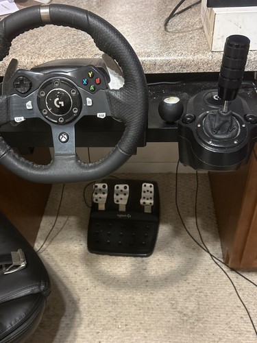 Logitech G920 Racing Wheel, Pedals & Shifter Combo for Xbox X/S/One ...