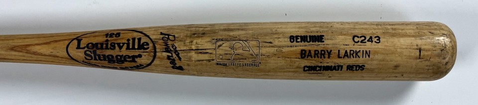 BARRY LARKIN c.2000 GAME USED LOUISVILLE SLUGGER C243 BAT W/*PLAYER ...