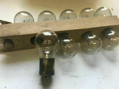 93--SYLVANIA-CLEAR---BULBS - Box of 9 - B17 | eBay