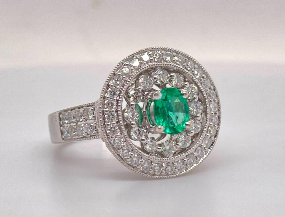 2.18ctw Natural Oval Emerald & Round Diamond 18K White Gold Cocktail ...