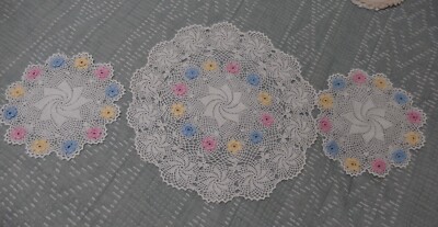 VINTAGE DOILIE SET, HAND CROCHET. ~~~ DRESSING TABLE SET OF THREE | eBay