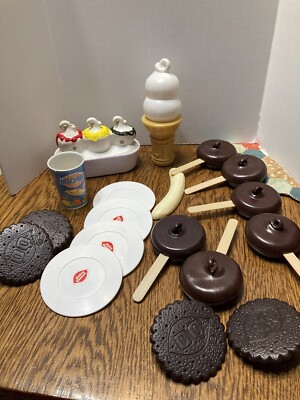 VINTAGE Food Dairy Queen Banana Split Ice Cream Dilly Bars Cone plates ...