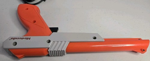 Nintendo Orange Light Zapper Gun 1985 NES-005 Great Condition | eBay