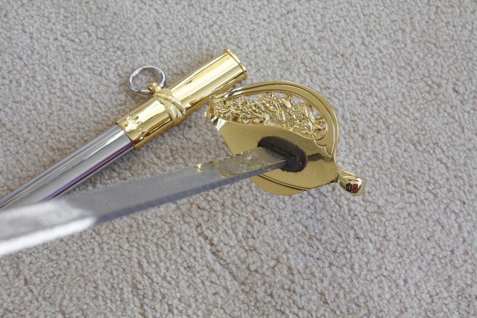 S1003 GOLD USN US NAVY OFFICIAL CEREMONIAL MILITARY SWORD W/ SILVER ...