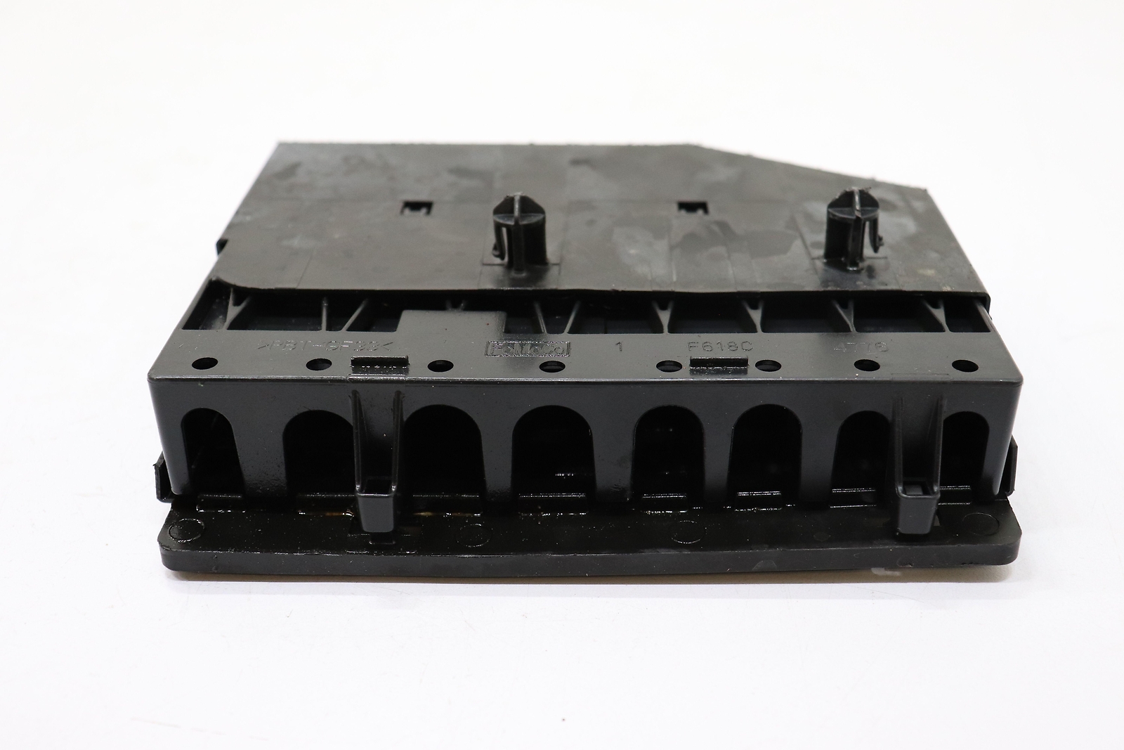 2019- 2024 FORD EDGE 2.0L BATTERY TERMINAL FUSE RELAY BOX COVER OEM ...