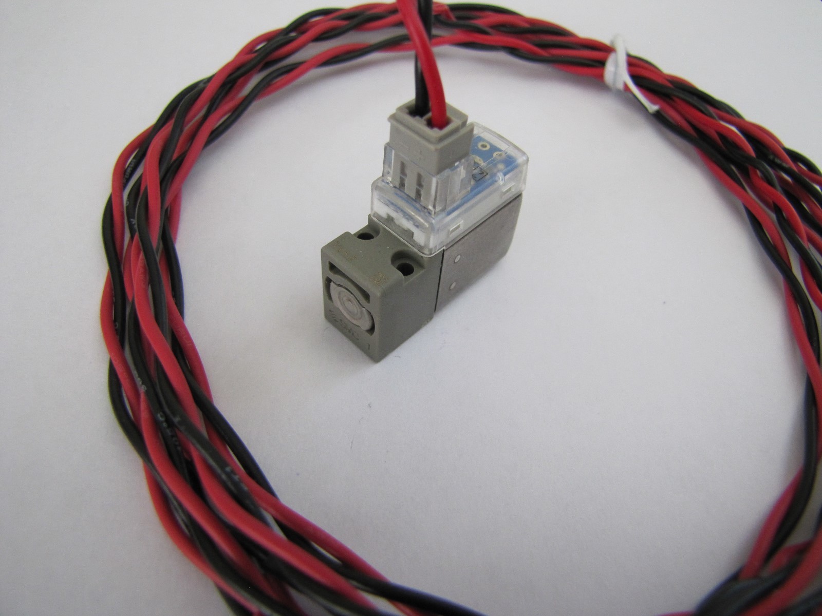 SMC V124-5G 3 port Solenoid Valve (V100 direct operated - 24VDC | eBay