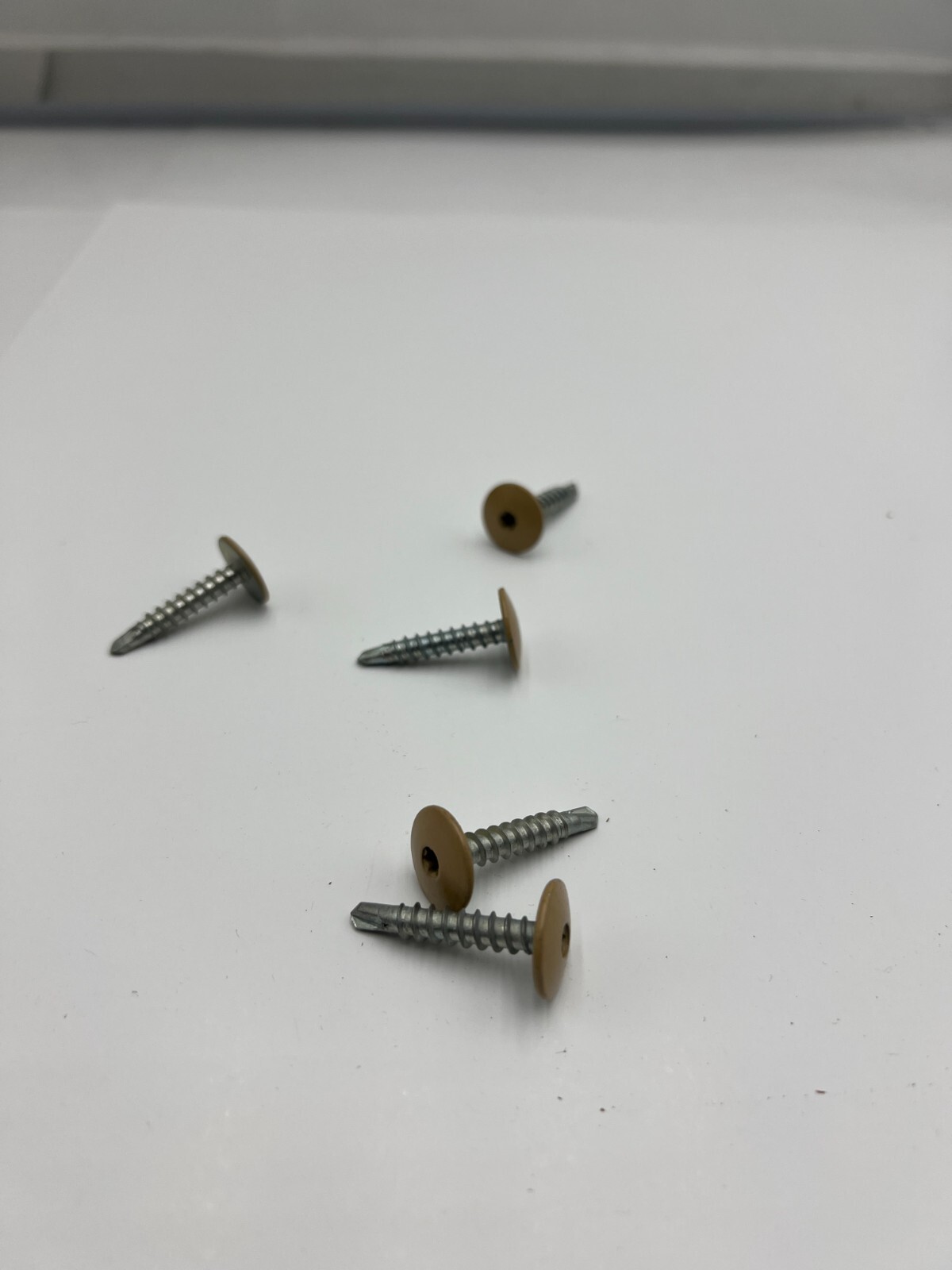 Box of 94 - SFS Oak Self Tapping Dome Head Screws 2-11x1-3/16 304SS T25 ...