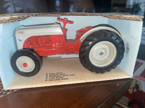 ERTL Ford 8N Tractor 1/16 Scale Die Cast Metal #843 Brand New In Box ...