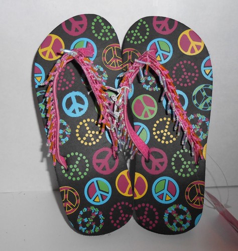 NWT Peace Sign Black Flip Flops 13/1 beading Super cute fashionable ...