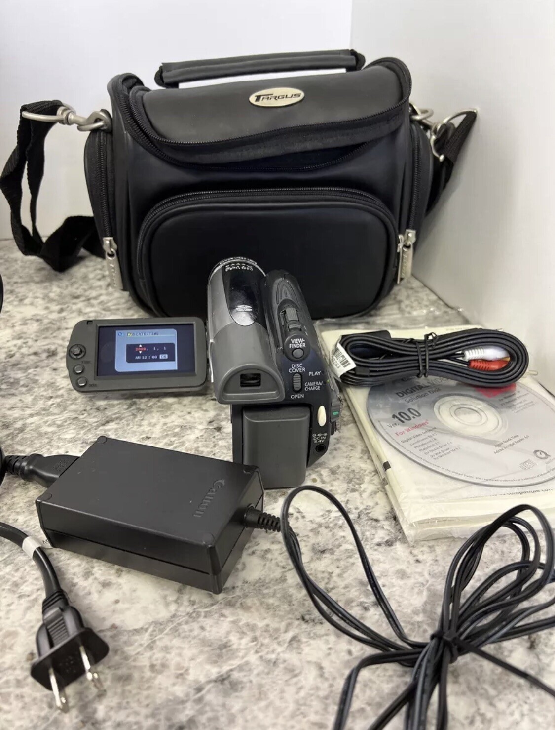 Canon DC410 Mini DVD Camcorder VIDEO CAMERA TESTED WORKING Bundle Lot ...