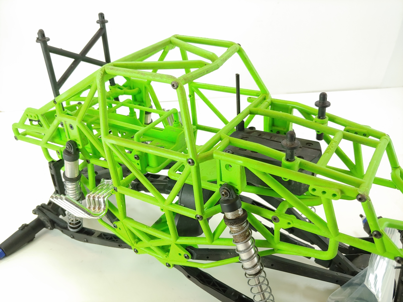 Axial SMT10 Grave Digger 1/8 4x4 Monster Truck Cage Roller Slider ...