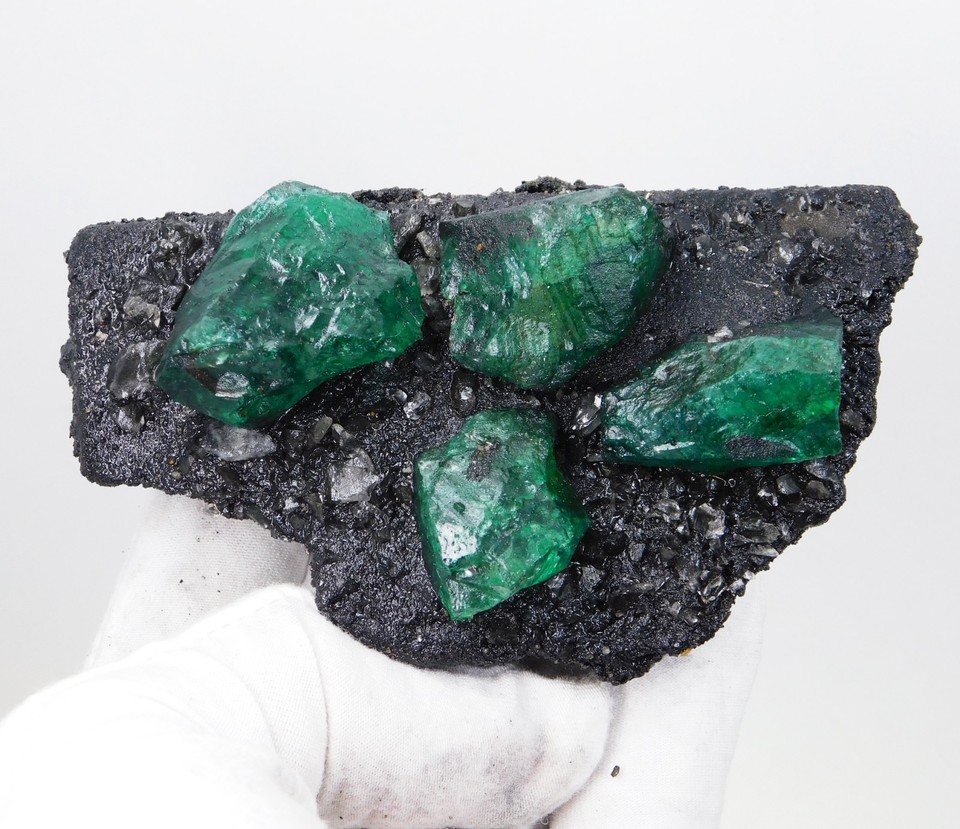 Certified 885Ct Natural Emerald Matrix Crystals Rough Specimen for ...