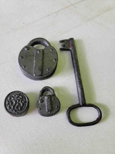 Vintage Antique Style Locks And Key Trinkets Collectibles | eBay