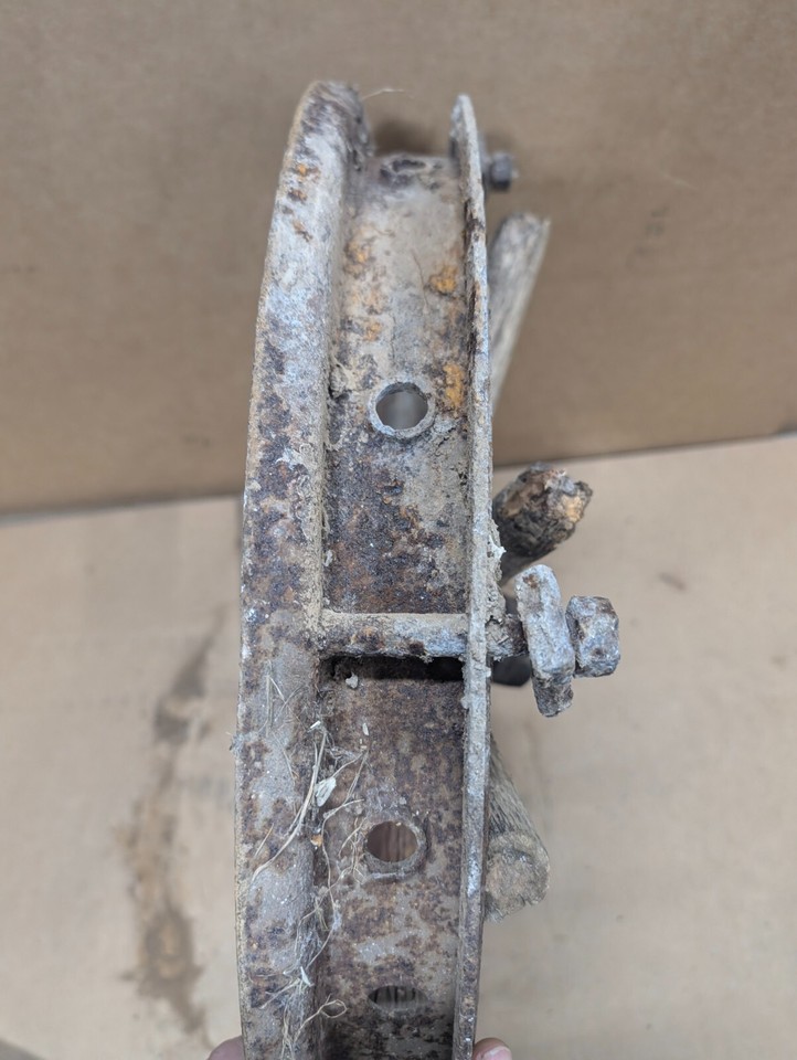 Antique Ford Model T Wheel Hub 21" Diameter 12-Wooden Spoke Wood Steel ...