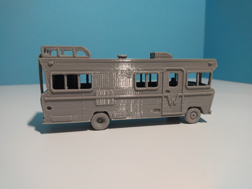 HO Scale Winnebago (2-Pk) 74' RV Motor Home for Model Railroad or ...
