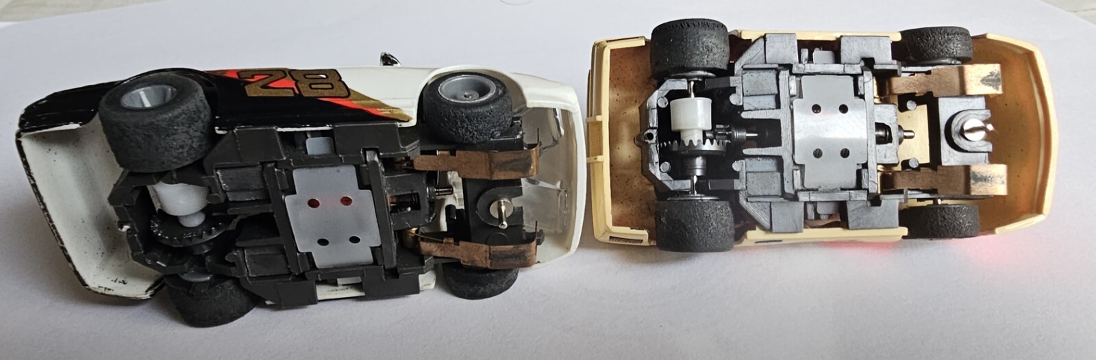 Havoline HO Slot Car #28 And Superflo #46 Cole Trickle Slot Cars Days ...