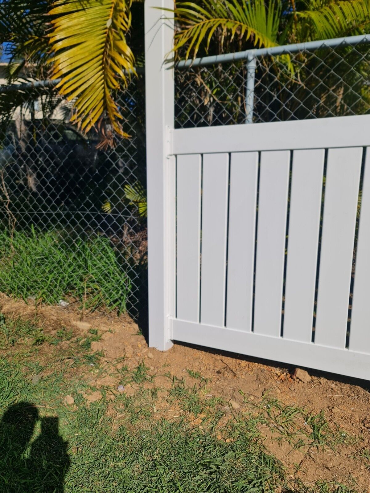 White PVC Polymer Slat Fence - Vertical Slats - Prices per Square Metre ...