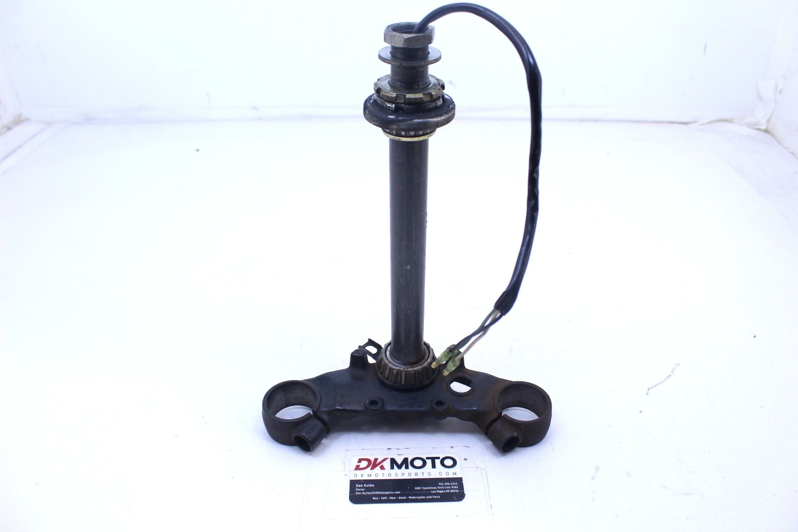 1983 HONDA V65 MAGNA OEM FRONT FORKS CLAMP LOWER TRIPLE TREE STEM R6 ...