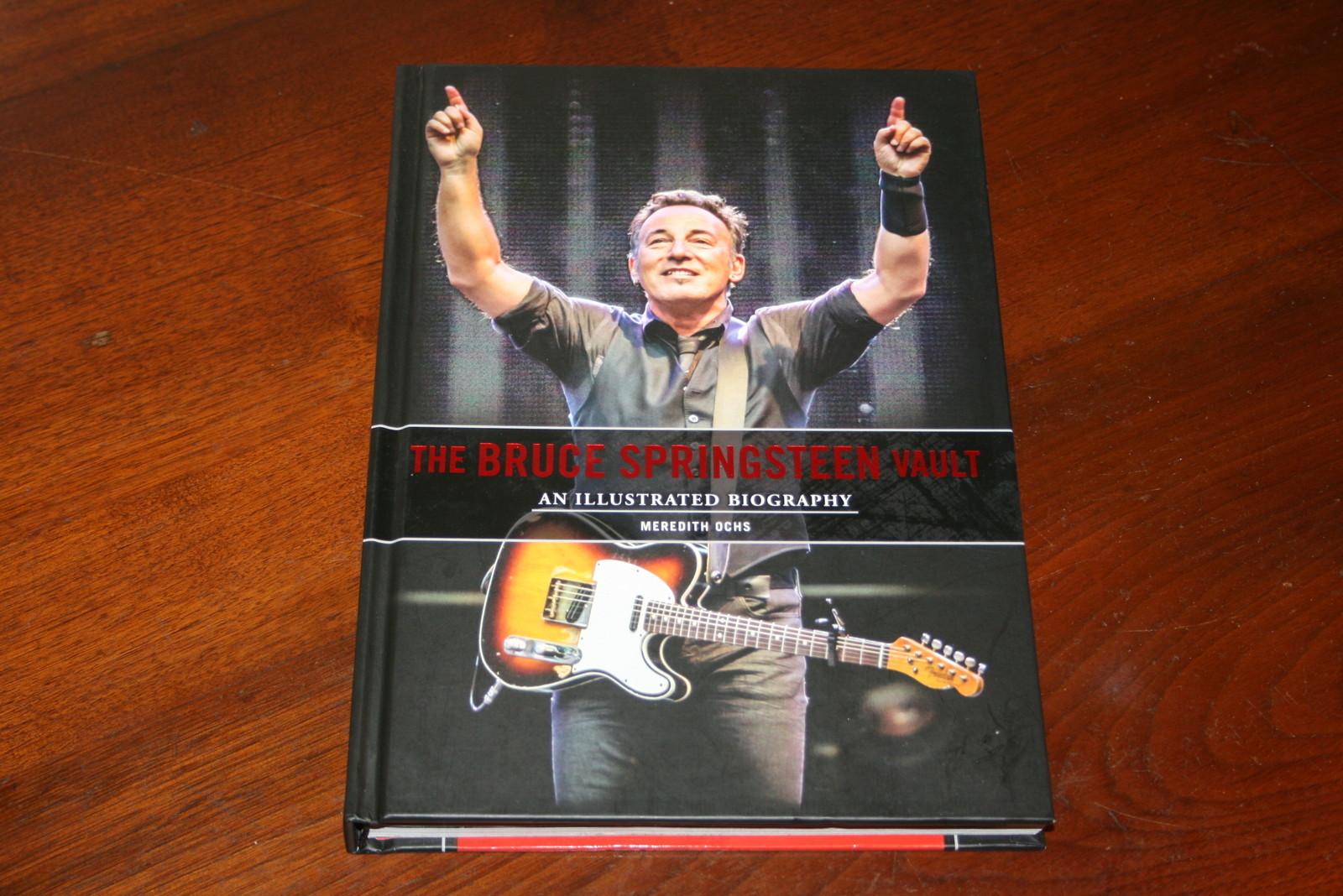 The Bruce Springsteen Vault An Illustrated Biography by Meredith Ochs ...