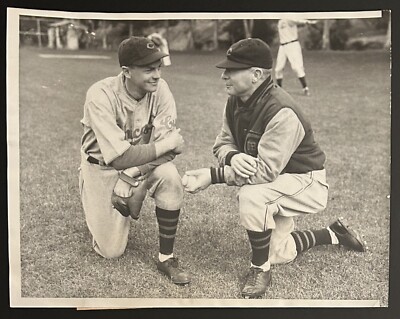 1933 Photo Type 1-Chicago Cubs Rookie Stan Hack At Spring Training | eBay