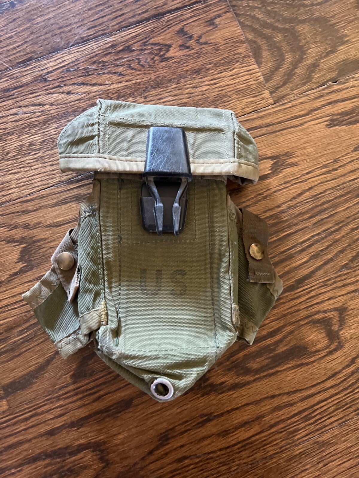 US-Military-ALICE-Triple-Mag-Pouch-30-RD-M16-Ammo-Pouch-3-Mag Values ...