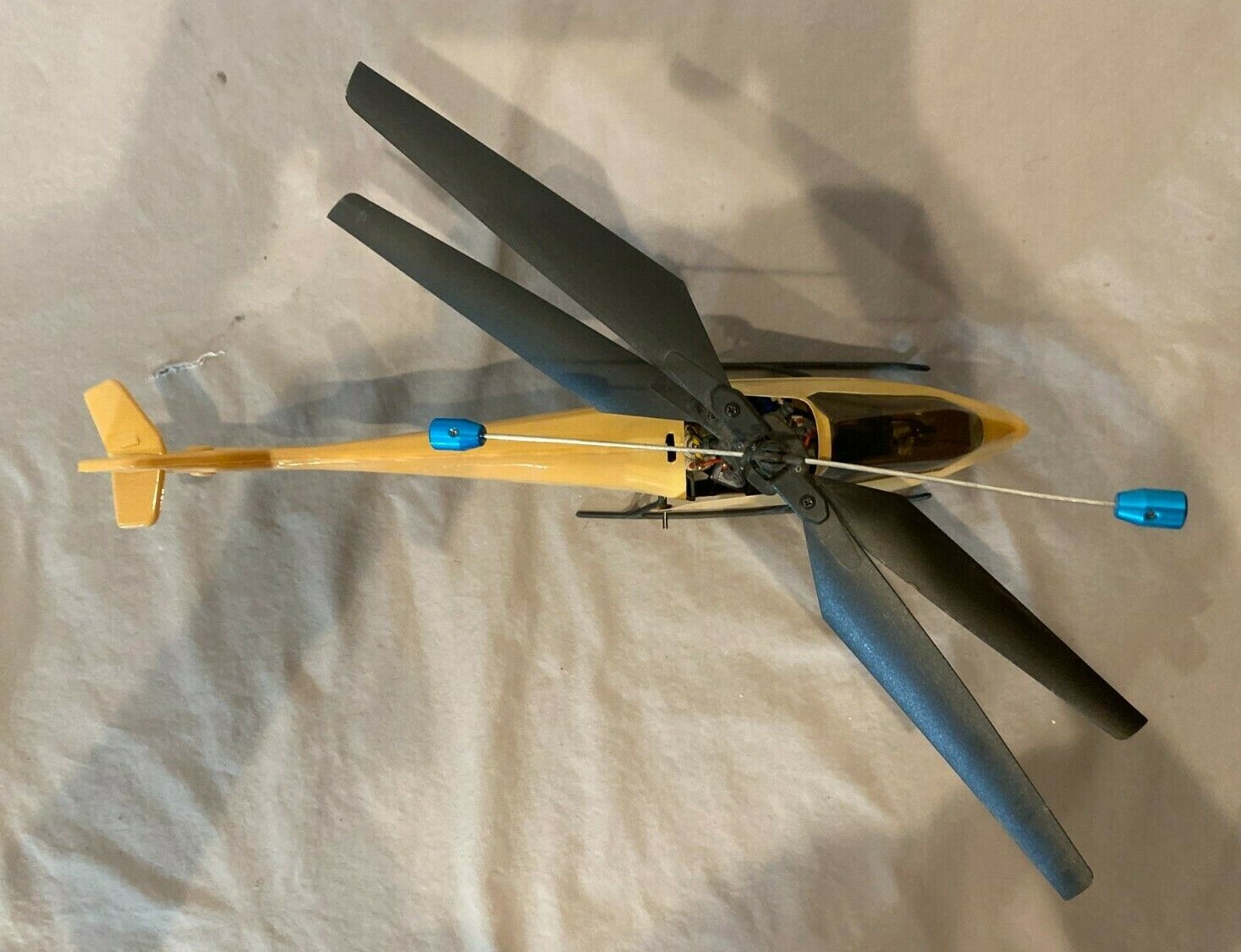 Heli Max AXE EZ HMXE0536 Pre-Built Radio Controlled Helicopter GREAT | eBay