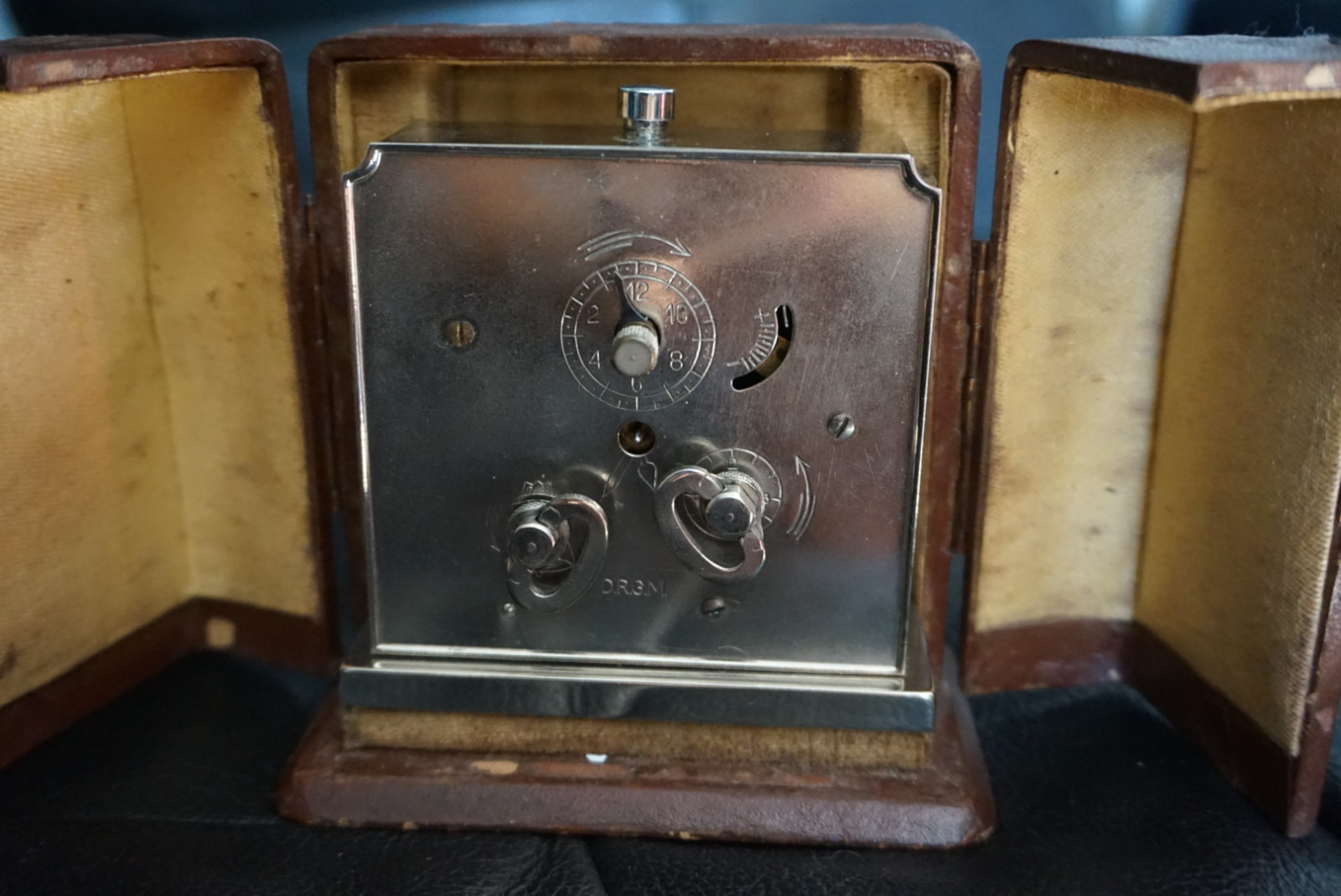 VINTAGE ART DECO SPRING DRGM GERMAN TRAVEL CLOCK WITH LEATHER CASE | eBay