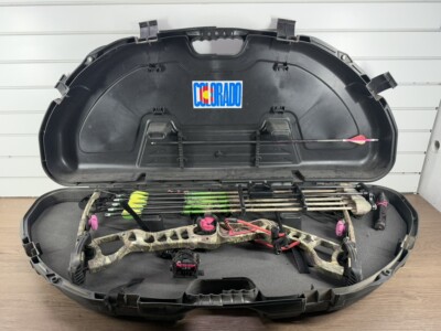 HOYT ARCHERY IGNITE COMPOUND BOW IN HARD CASE WITH ARROWS AND QUIVER ...