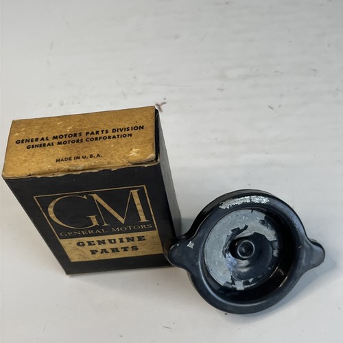 GM Oil Filler Cap 1.515 3835665 New Old Stock Peeling Paint 1940-50s | eBay