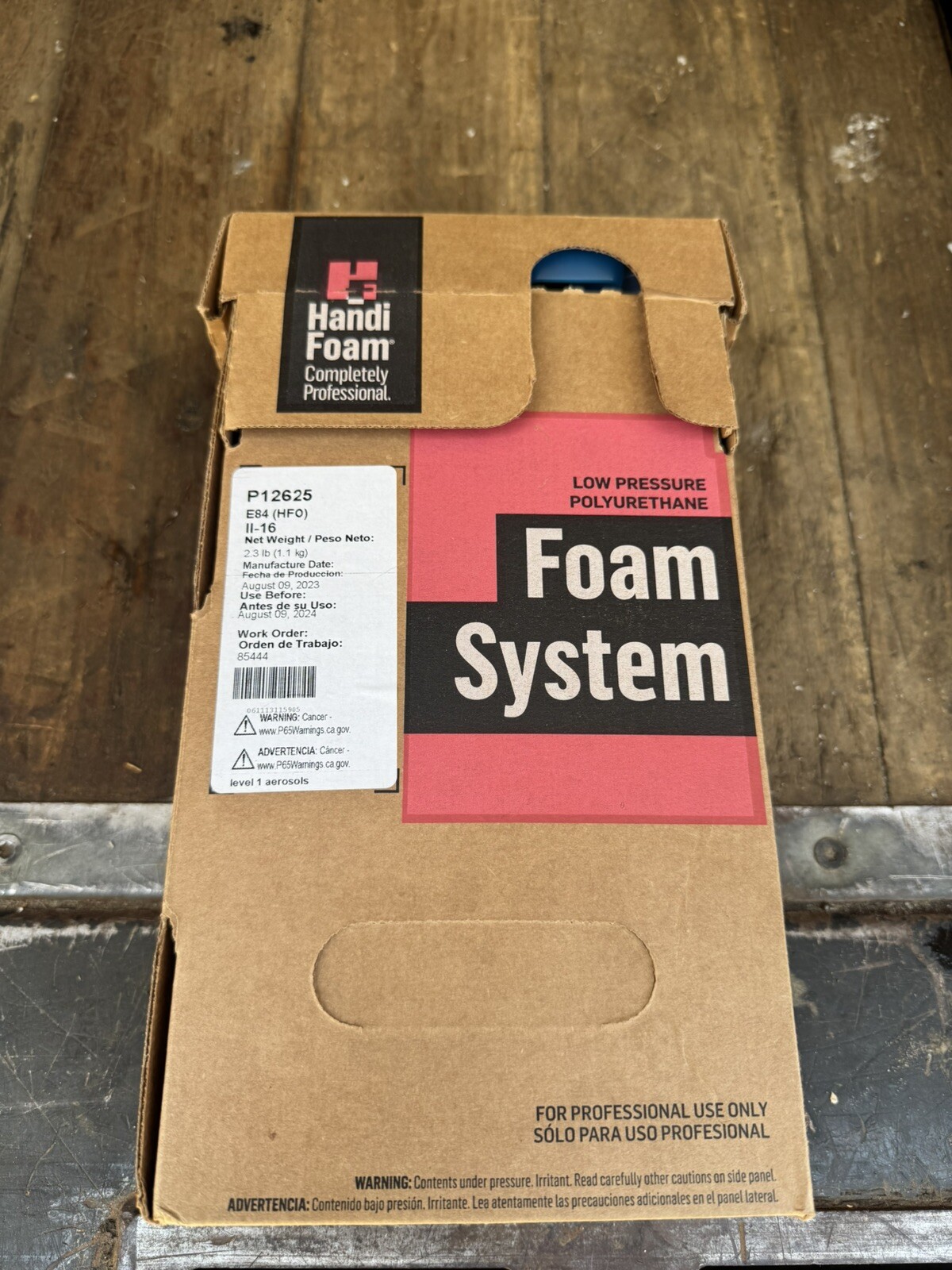 Handi-Foam P12625g Insulation Spray Foam Sealant Kit 4 Lb Cream 2 ...