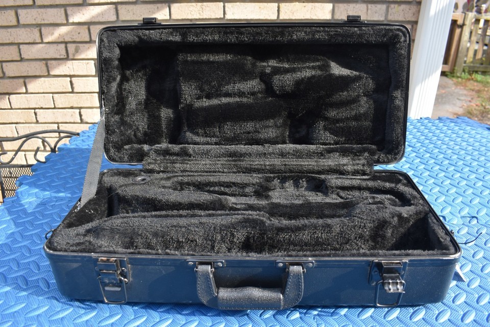Nice Bach heavy duty empty Trumpet (Case ONLY) Fits Yamaha,Conn,Getzen ...