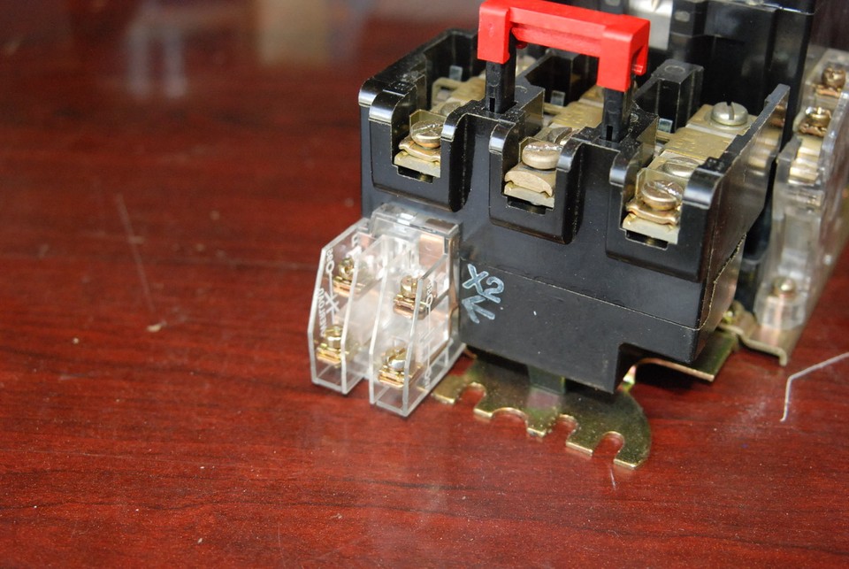 Square D, 8536SBO2S, 110V coil, Motor starter, Size 0, w/aux contact | eBay