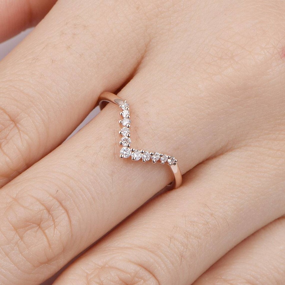 0.20 Ct Round Moissanite V Shape Solitaire Engagement Ring 14K Rose ...