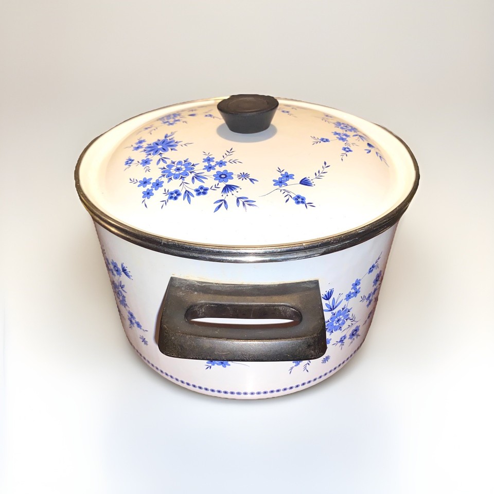 Baumann Enamel Casserole Pot Vintage West German 25cc Diameter Ceramic ...