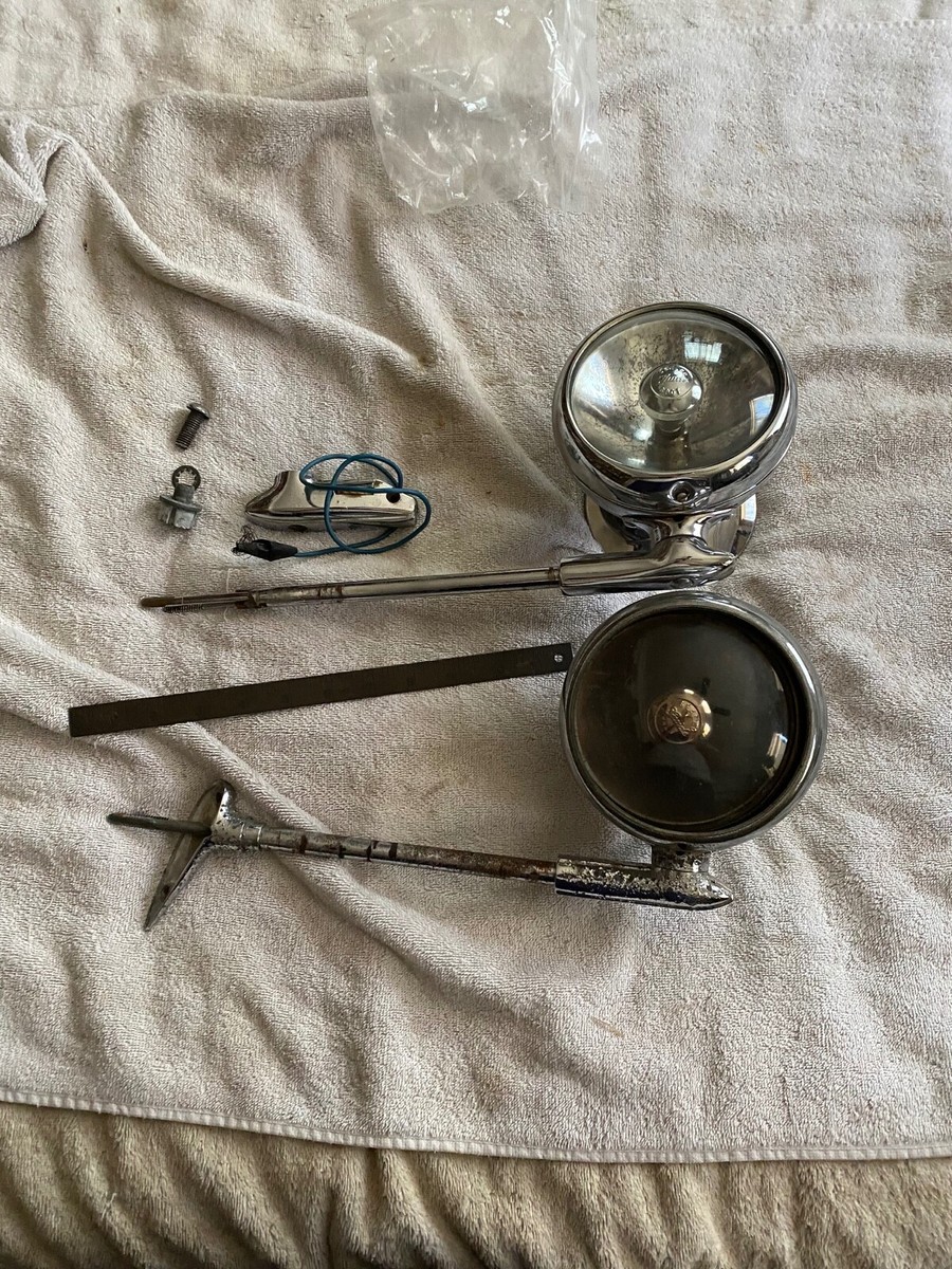 Vintage Mirror Spotlight