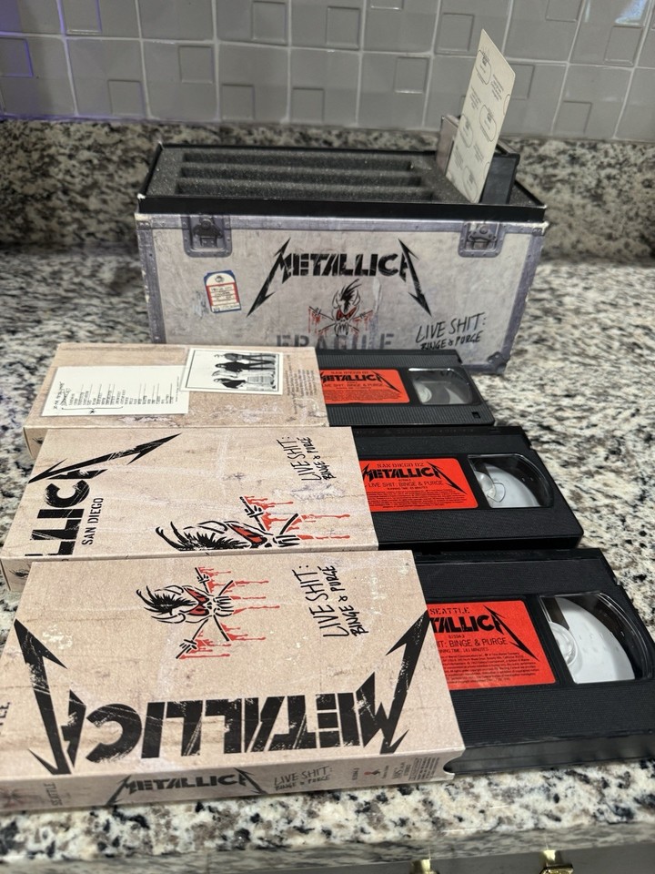 Metallica Live Shit Binge & Purge Box Set VHS Tapes CD & More COMPLETE ...