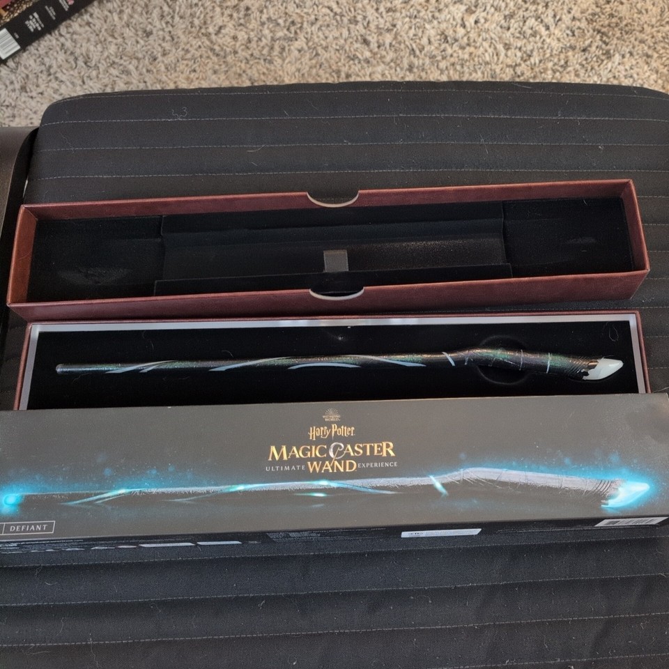 Harry Potter Magic Caster Wand Ultimate Wand Experience Defiant Edition ...