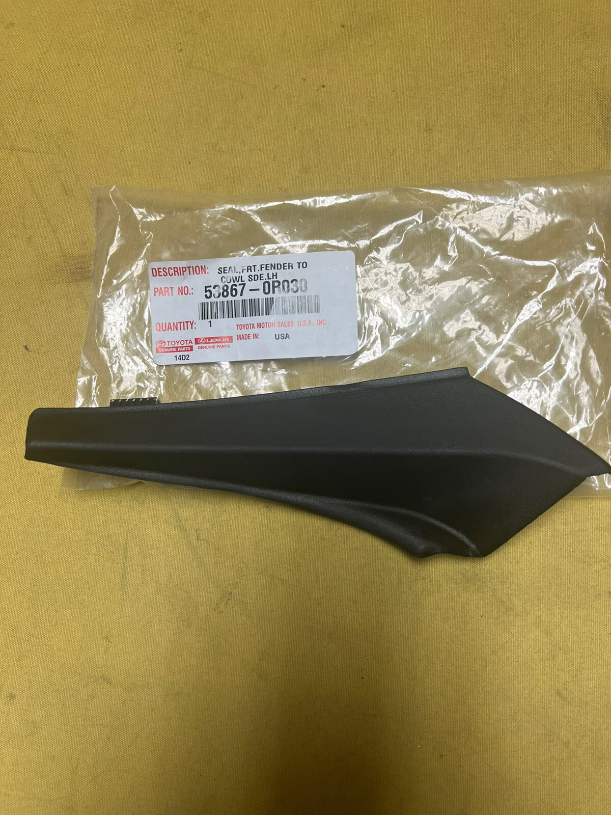 2013-2018 TOYOTA RAV4 NEW GENUINE LEFT FENDER TO COWL HOOD SIDE SEAL ...