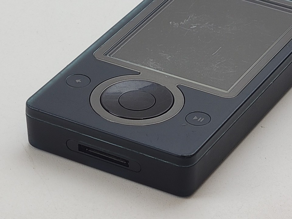 Microsoft Zune Digital Media MP3 Player (1089) 30GB - Black - WORKS ...