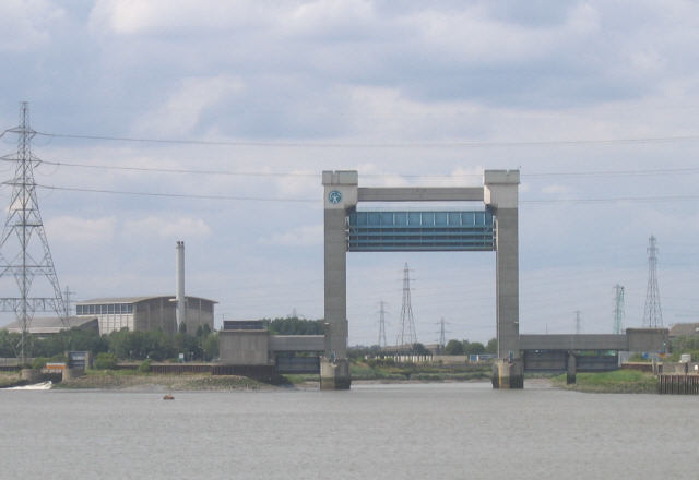 Photo 6x4 Barking Barrier Woolwich the flood barrier at the mouth of ...