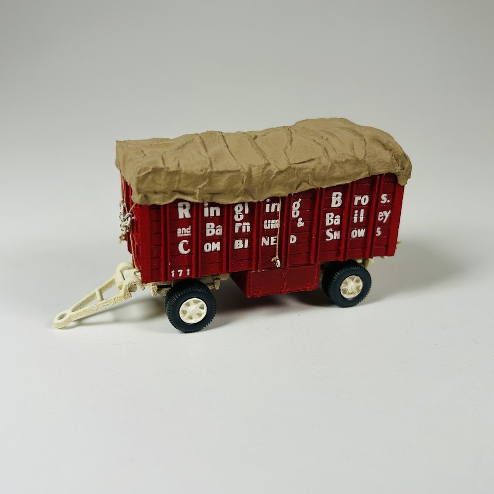 RINGLING BROS BARNUM & BAILEY CIRCUS Covered Wagon for HO Model Train ...