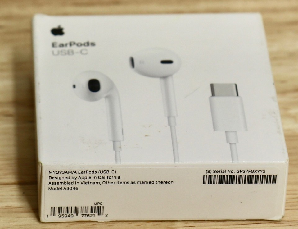 Apple EarPods with USB-C Plug (Model MTJY3AM/A) – Open Box | Free ...