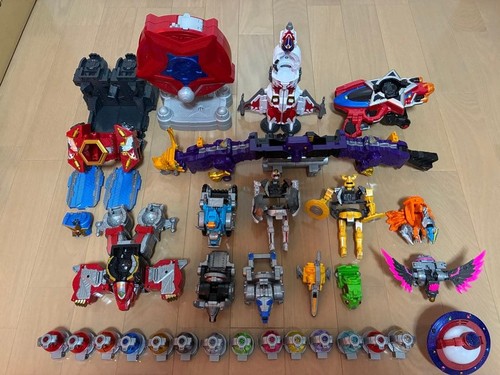Complete Uchuu Sentai Kyuranger Kyutama Combination Set with many ...