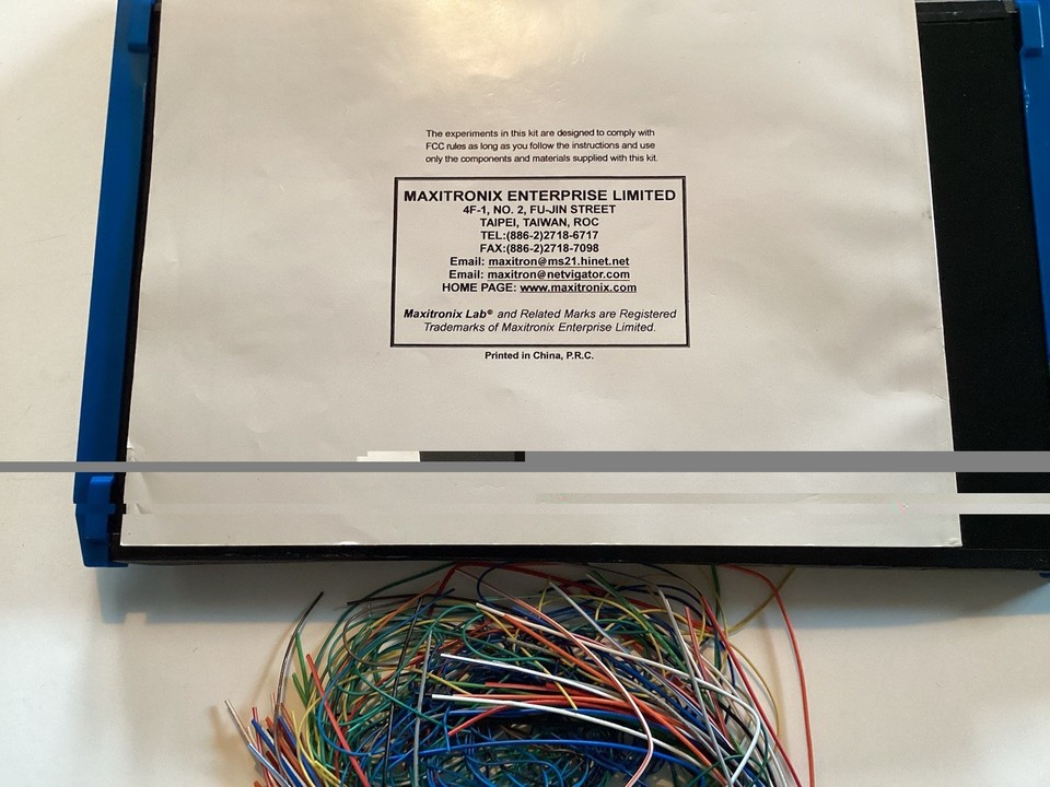 Vintage Maxitronics - Science Fair 130 In One - Electronic Lab | eBay