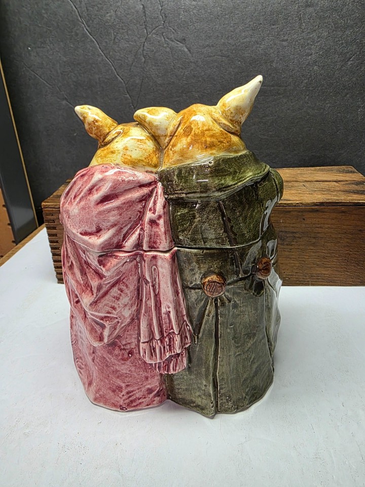 VINTAGE MAJOLICA ART POTTERY MR AND MRS PIG CHARACTER TOBACCO HUMIDOR ...