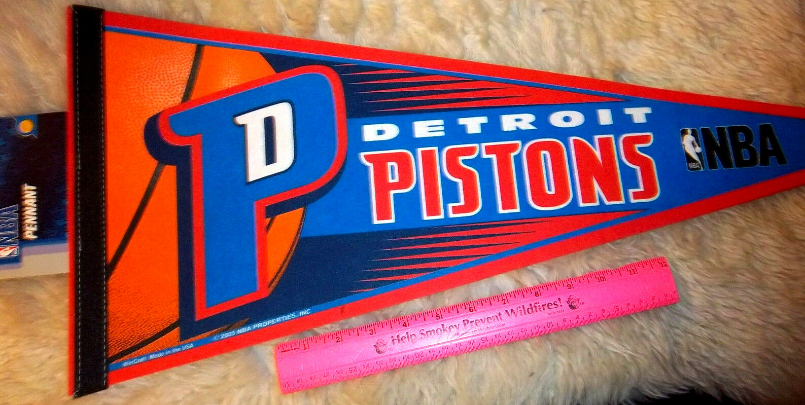 Basketball Detroit Pistons 2005 NBA Pennant 30 x 12 Felt Pennant made ...
