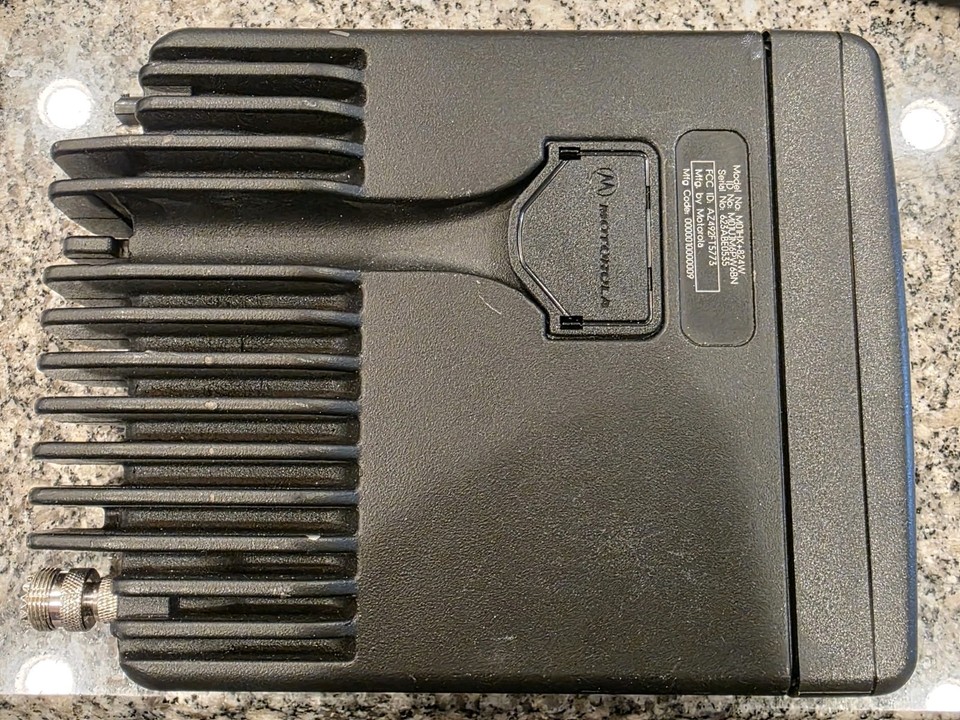 Motorola MCS 2000 - UHF with remote head kit & remote cable: model ...